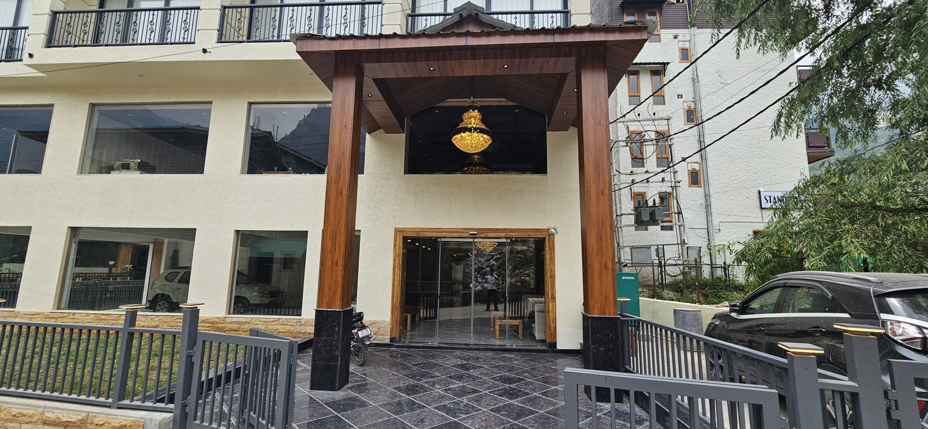 SVH Manali | Sural Valley Hotel | Luxury hotels Manali | A centrally ...
